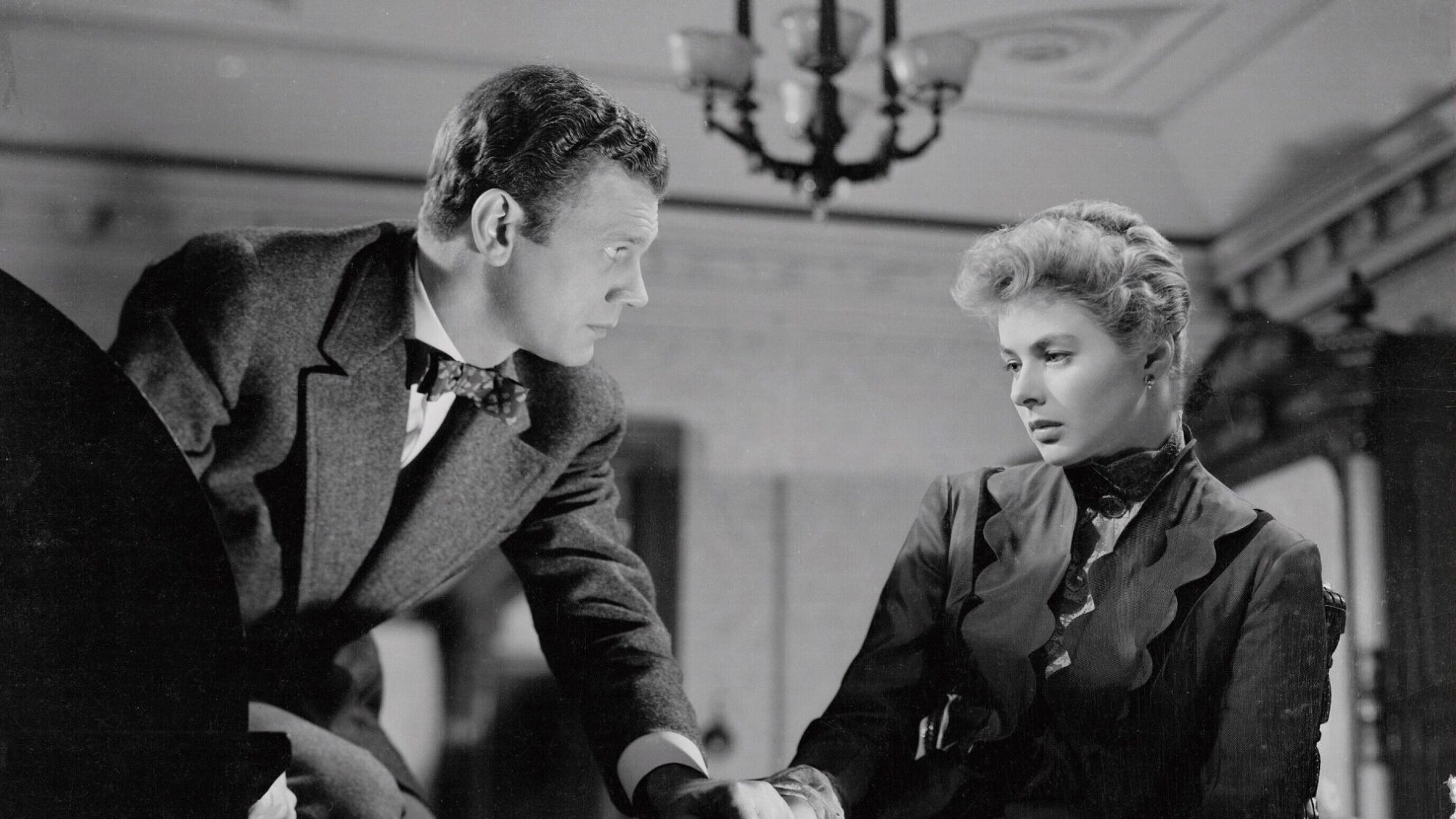 Gaslight (1944) – The Goods: Film Reviews